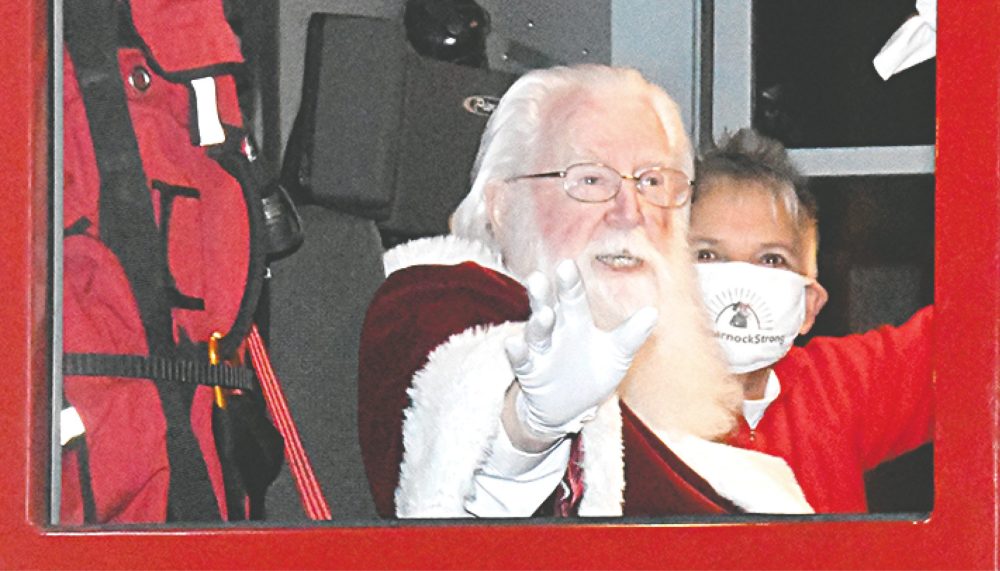 Getting a peek at Santa - Rappahannock Record